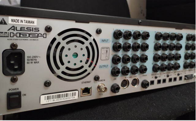 Grabador a Disco duro Alesis adat HD24 de segunda mano por 260 € en Madrid | Hispasonic