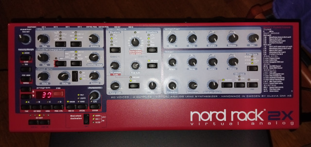 Clavia nord rack 2x de segunda mano por 340 € en Navarra | Hispasonic