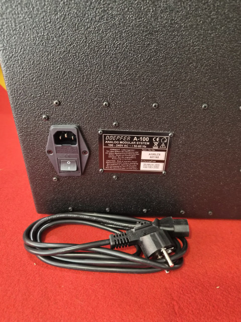 Doepfer A-100 LC6 VE case Eurorack de segunda mano por 289 € en Girona