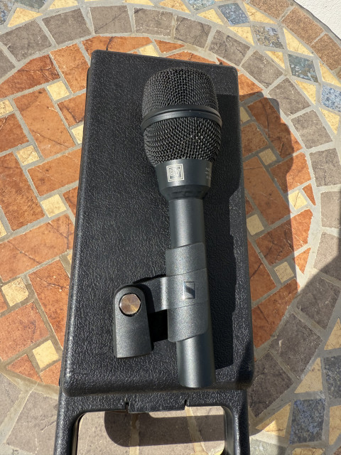 Micrófono Electro Voice Made in USA de segunda mano por 55 € en ...