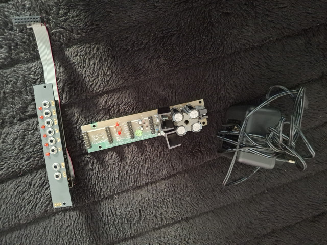 fuente alimentacion doepfer system100 y clock divider de segunda mano ...