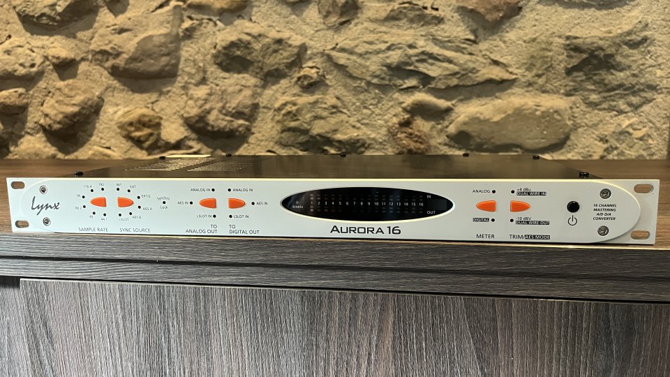 Convertidor Lynx Aurora 16 de segunda mano en Girona | Hispasonic