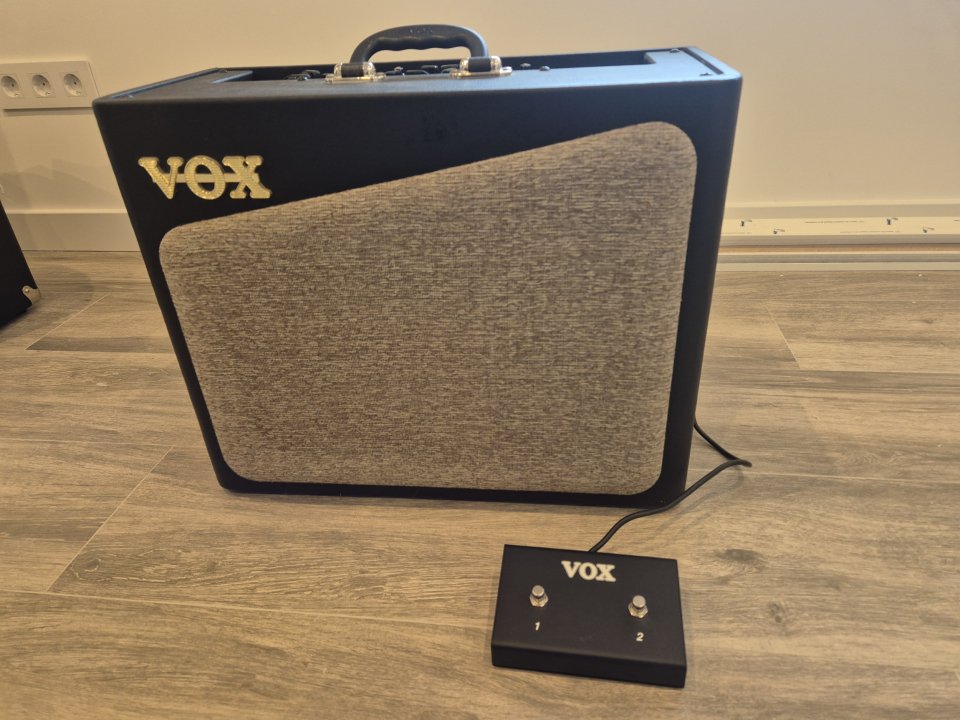 Amplificador de guitarra Vox AV30 de segunda mano por 160 € en Madrid ...