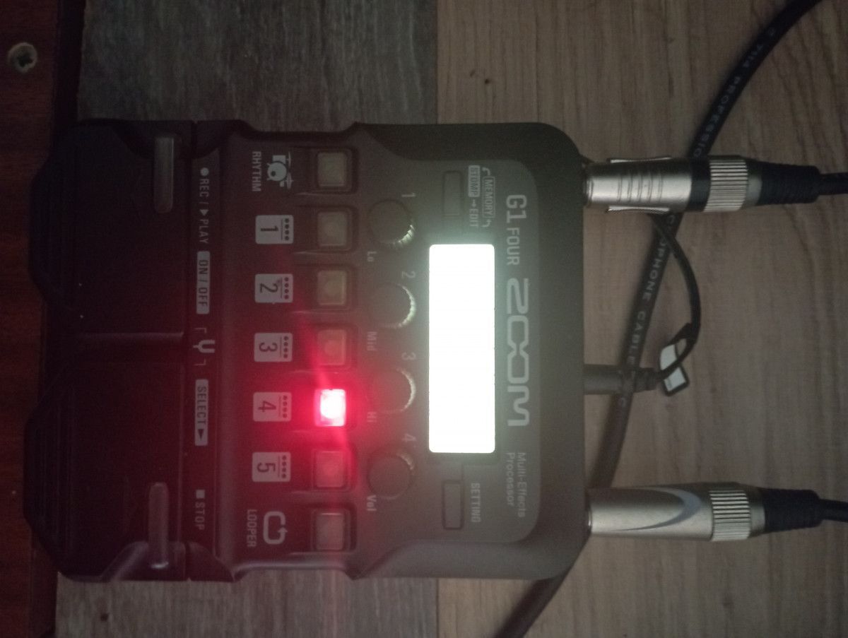 ZOOM G1 Four Pedal Multiefectos de segunda mano por 50 € en Madrid ...