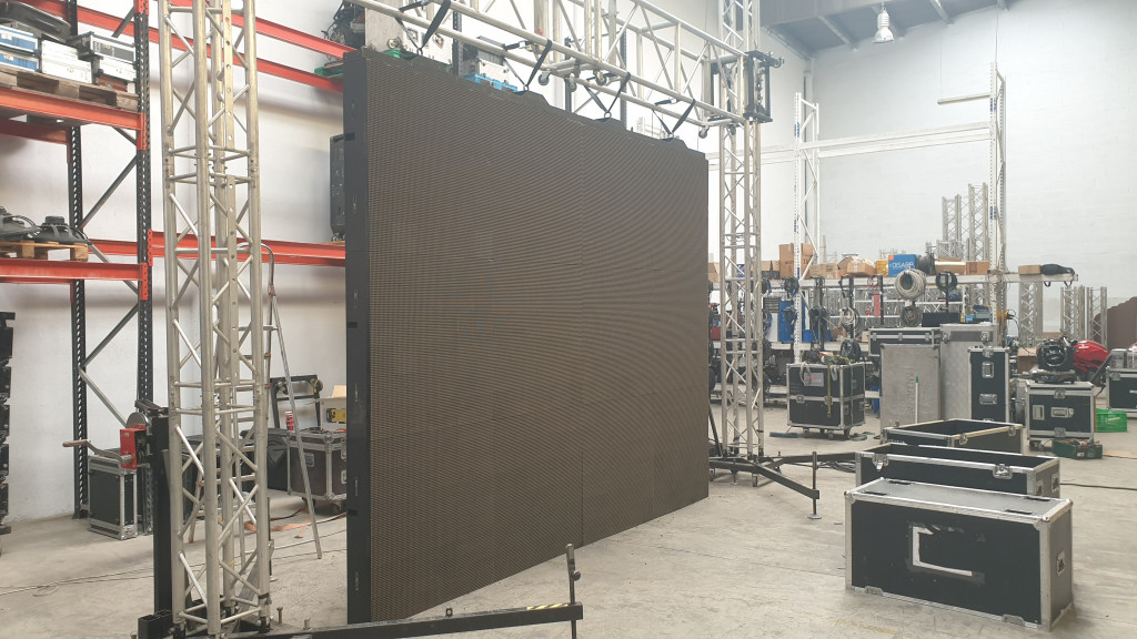 Pantalla led 4x3 p10 de segunda mano por 6000 € en Valencia | Hispasonic