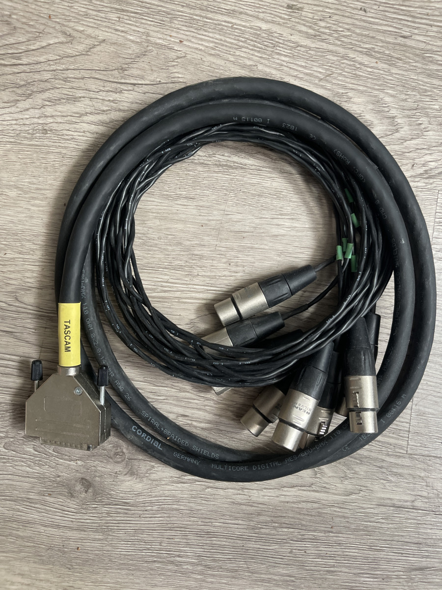 1 Cable CORDIAL CFD 3 DFT de segunda mano por 50 € en Madrid | Hispasonic