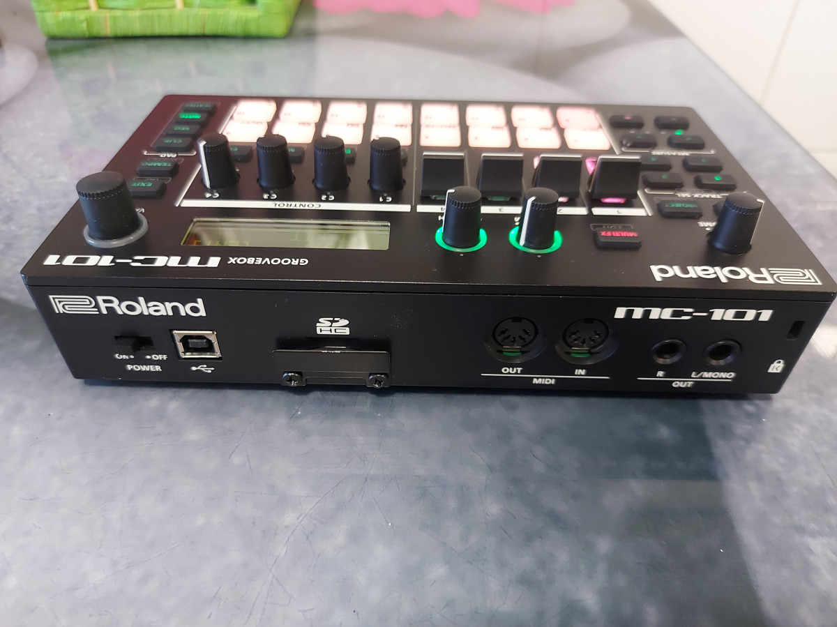 Roland MC-101 de segunda mano por 330 € en Madrid | Hispasonic