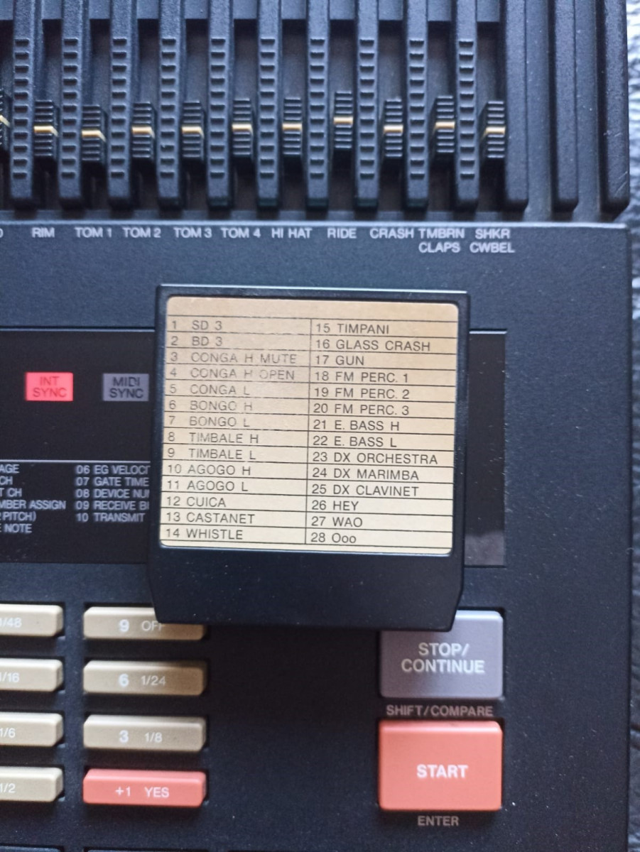 Drum Machine Yamaha Rx5 de segunda mano por 500 € en Barcelona | Hispasonic